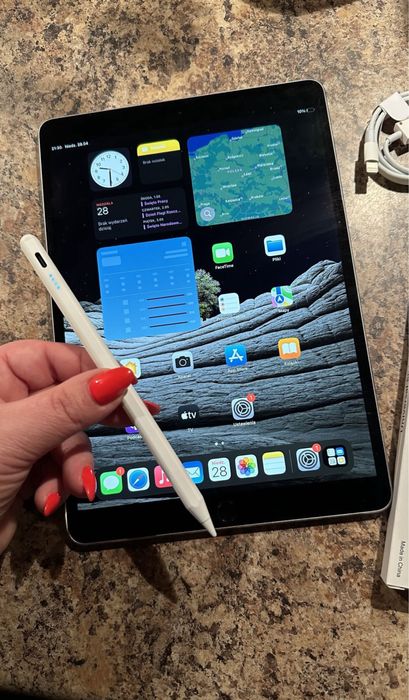 Tablet iPad Pro + NOWY RYSIK - super stan Konstancin-Jeziorna • OLX.pl
