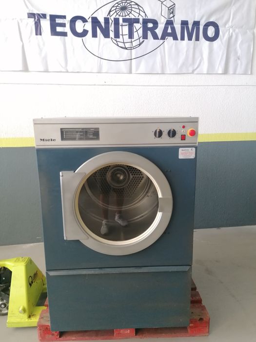 Miele ocasião secador de roupa industrial Self-service Estômbar E ...