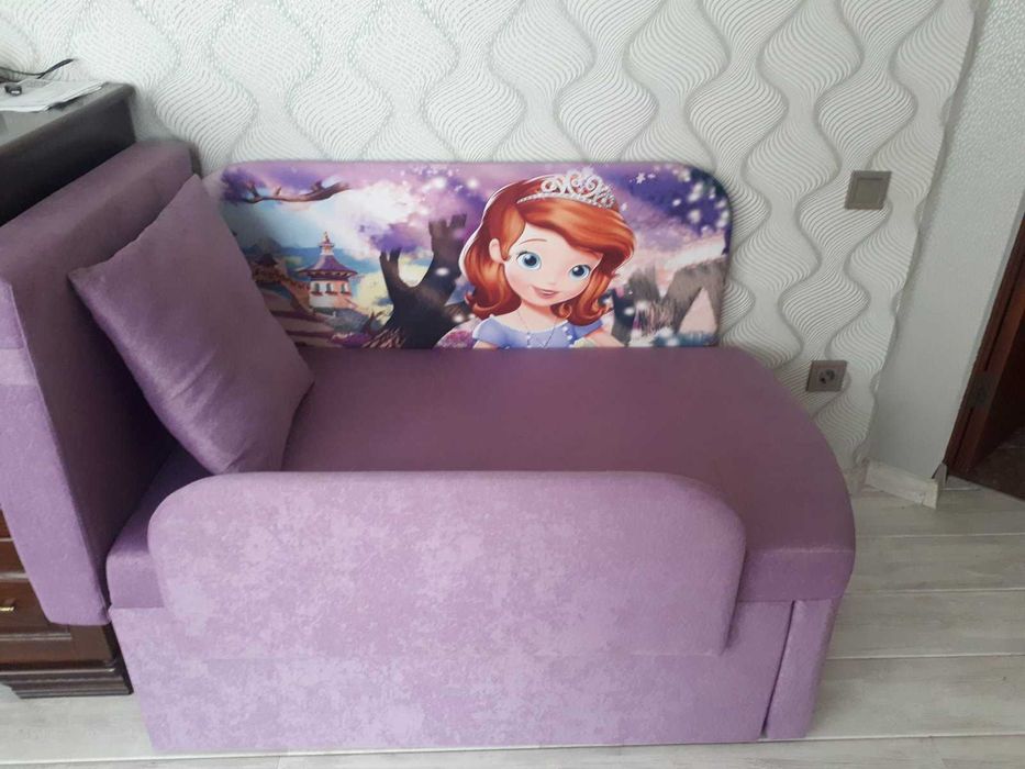 Диван детский раскладывающийся: 4 500 грн. - Дитячі меблі Одеса на Olx