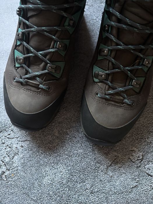 Трекінгові черевики Lowa Mauria Evo GTX: 1 599 грн. - Трекінгові ...