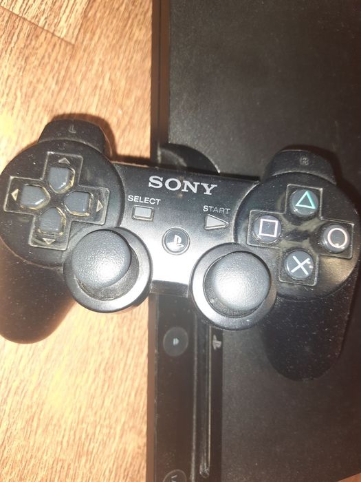 Sony Playstation 3 SLIM 500 GB black + геймпад (джойстик): 2 730 грн. - Приставки Черкассы на Olx