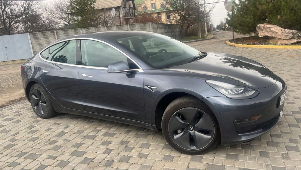 Tesla model 3 2020: 18 000 $ - Tesla Дніпро на Olx