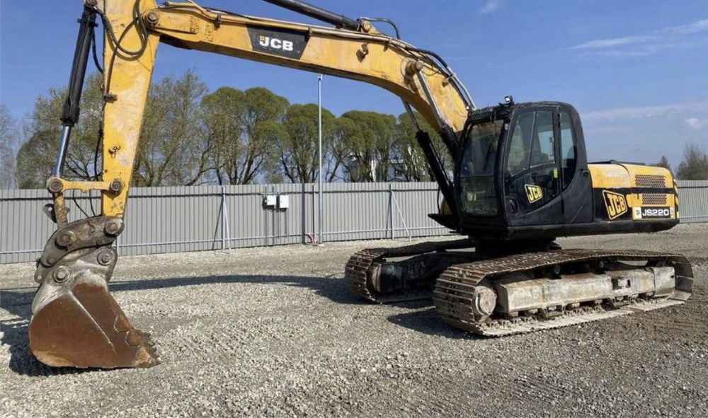 Гусеничний екскаватор JCB JS220LC: 10 000 $ - Екскаватори Ужгород на Olx