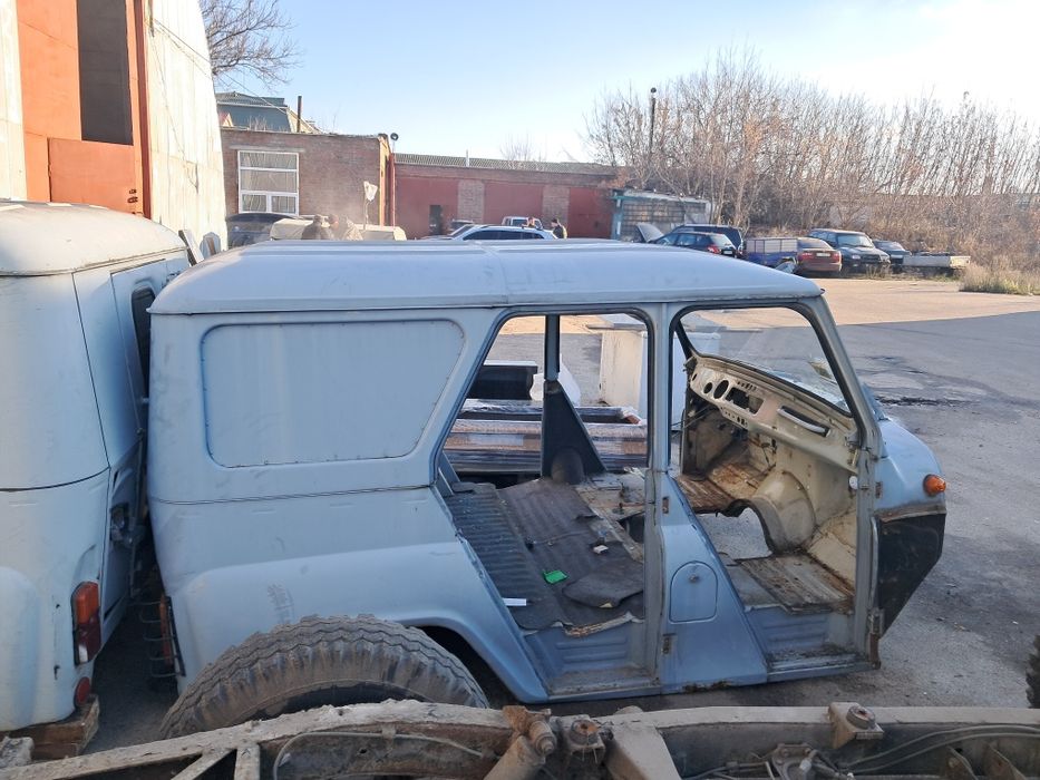 Кузов с крышей УАЗ 469: 8 000 грн. - Кузови легкових автомобілів Чернігів на Olx