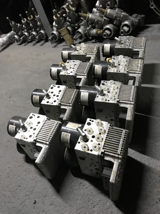 Блок Сбц SBC abs esp Mercedes w211 w219: 400 $ - Деталі гальмівних ...