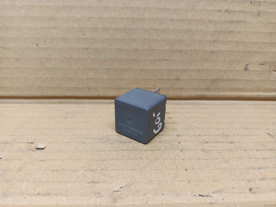 Przekaźnik OMRON Dodge Caliber Żukówko • OLX.pl