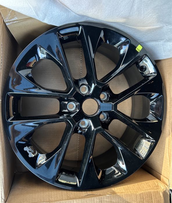 Оригінал як нові R20 5x127 Dodge Durango Jeep WK2 Wrangler Gladiator ...