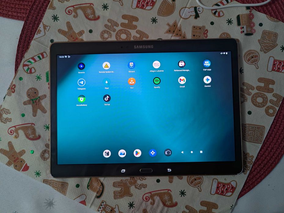 Tablet Samsung Galaxy Tab S 10.5 LTE SM-T805 LineageOS Android 13 ...