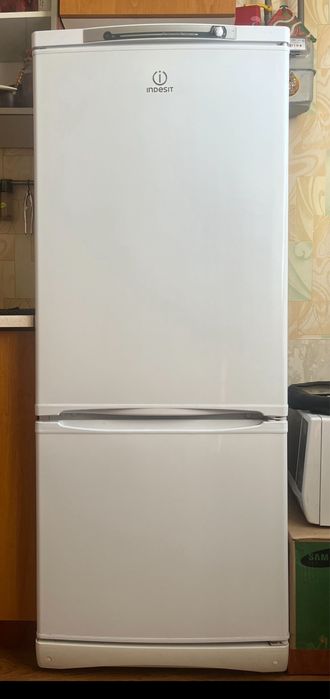 Холодильник Indesit SB 15040: 2 900 грн. - Холодильники Черкаси на Olx