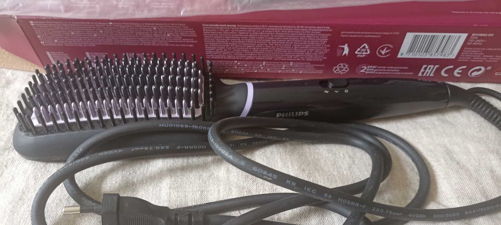 Щітка-випрямляч Philips: 950 грн. - Фени для волосся Київ на Olx