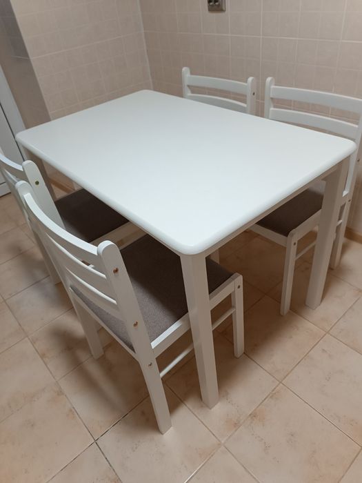Кухонний стіл з стільцями 4 500 грн Кухонні меблі Тернопіль на Olx