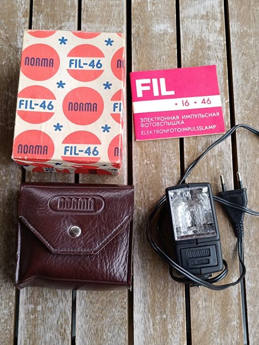 Lampa błyskowa NORMA Fil-46 komplet kolekcjonerski Łazy • OLX.pl