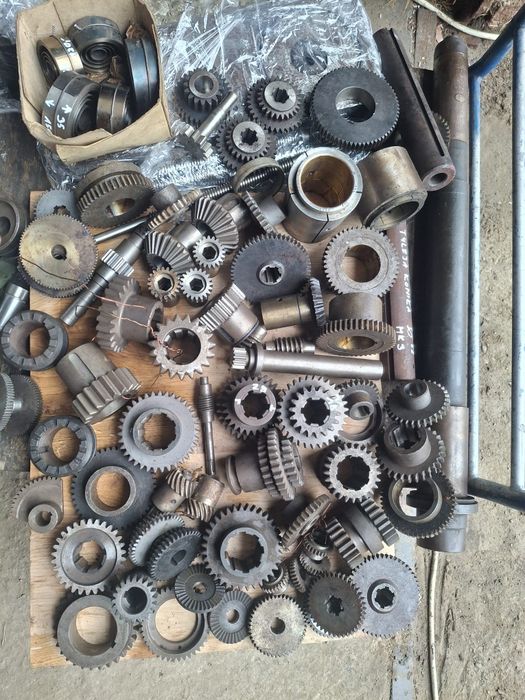 Części do tokarki TOS SV18RA S32 SM16B SM16A Radocza • OLX.pl