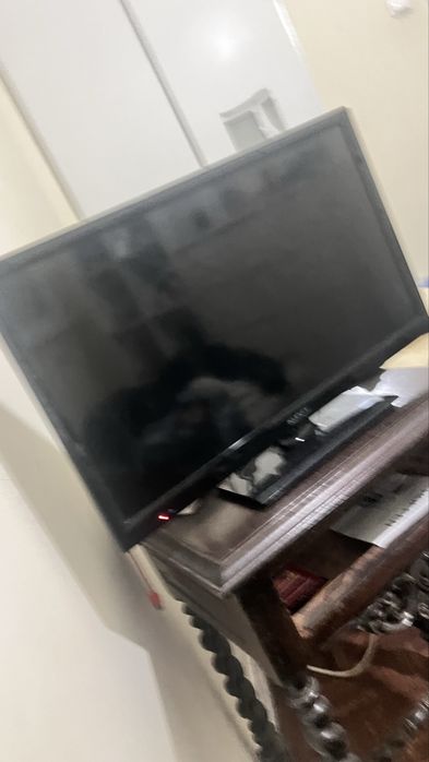 Tv kunft nao tem comado mas fuciona normal nao e smat Odivelas • OLX.pt