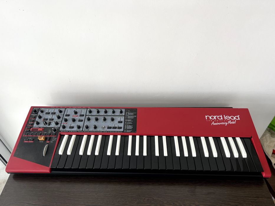 Nord Lead 1 Anniversary Edition (limited) Arroios • OLX.pt