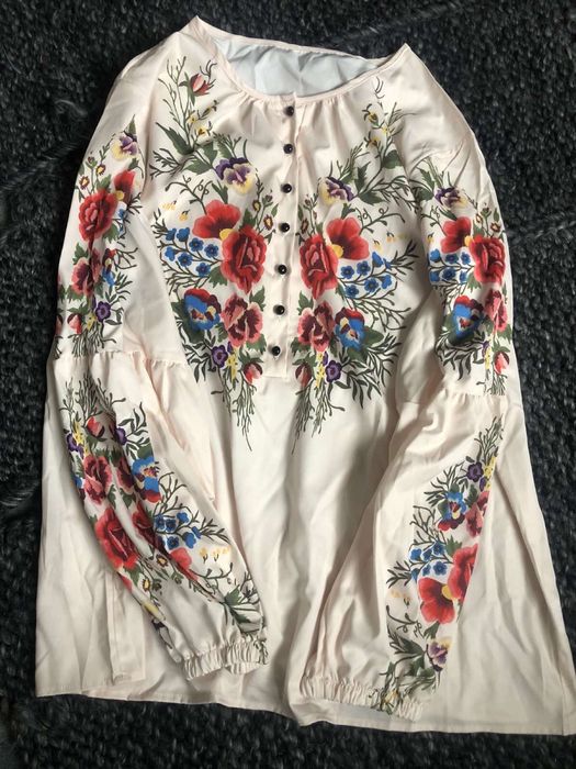 Блузка під вишиванку 245 грн Блузи Радомишль на Olx