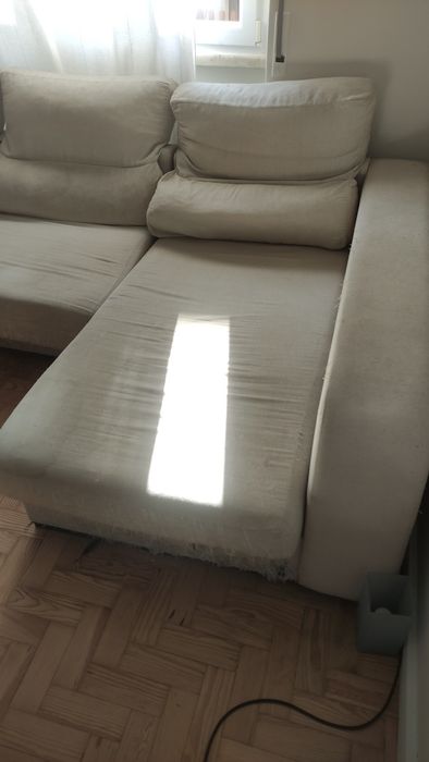Sofá com chaise longue Porto Salvo • OLX.pt