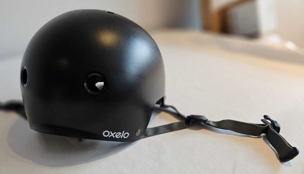 Kask OXELO na rower/hulajnogę/rolki/deskorolkę + ochraniacze VÖGEL ...