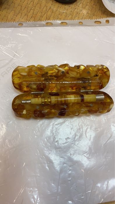 Вироби з бурштину 200 грн Витвори майстрів рукоділля Рівне на Olx