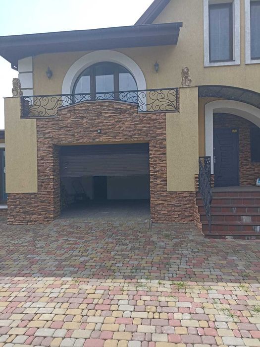 Продам дом 2011 года постройки: 140 000 $ - Продаж будинків Миргород на Olx