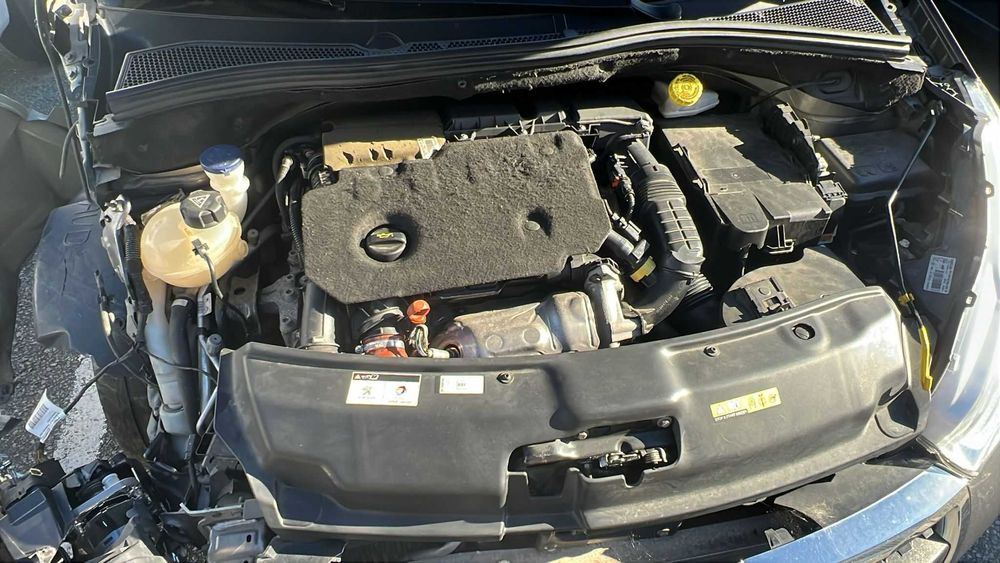 Peugeot 208 Signature 1.5 BlueHDi - SALVADO Nogueira da Regedoura • OLX.pt