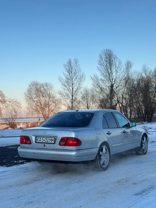 Mercedes e210 3.2 бензин автомат: 3 300 $ - Mercedes-Benz Черкаси на Olx