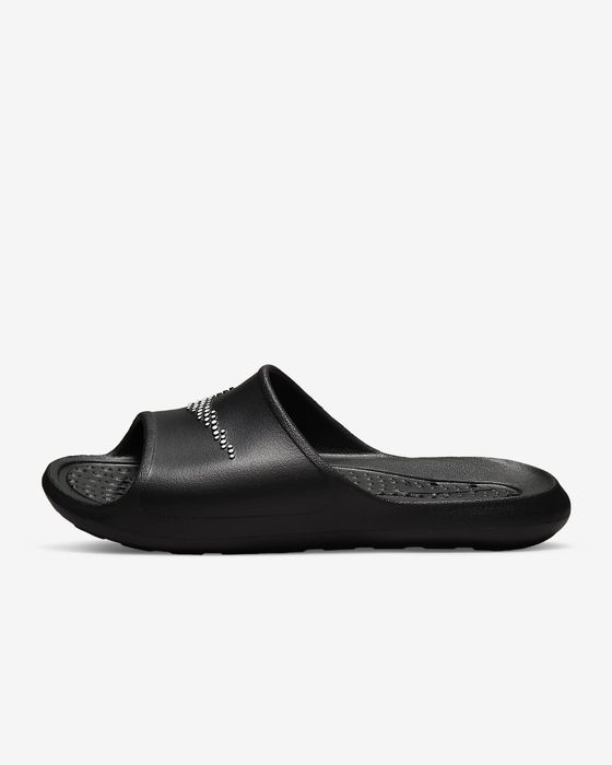 Оригінальні тапки Nike Victori One Shower Slide: 1 099 грн. - Шльопанці ...
