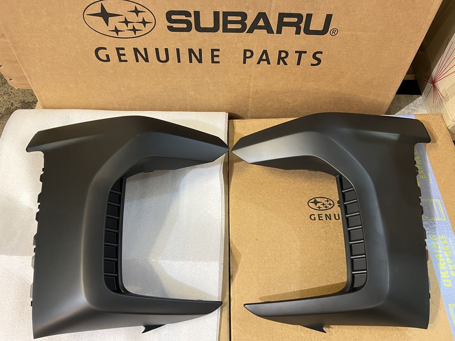 Накладка бампера права ліва Subaru Outback 2023 bt b16 57731AN63A: 90 ...