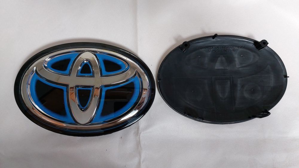 Эмблема значок на решётку Тойота Toyota под дистроник 53141-33130: 4 ...