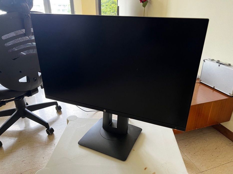 Monitor HP Z27n 27” QHD (2560x1440), com suporte p/ Daisy Chain Alvalade • OLX.pt