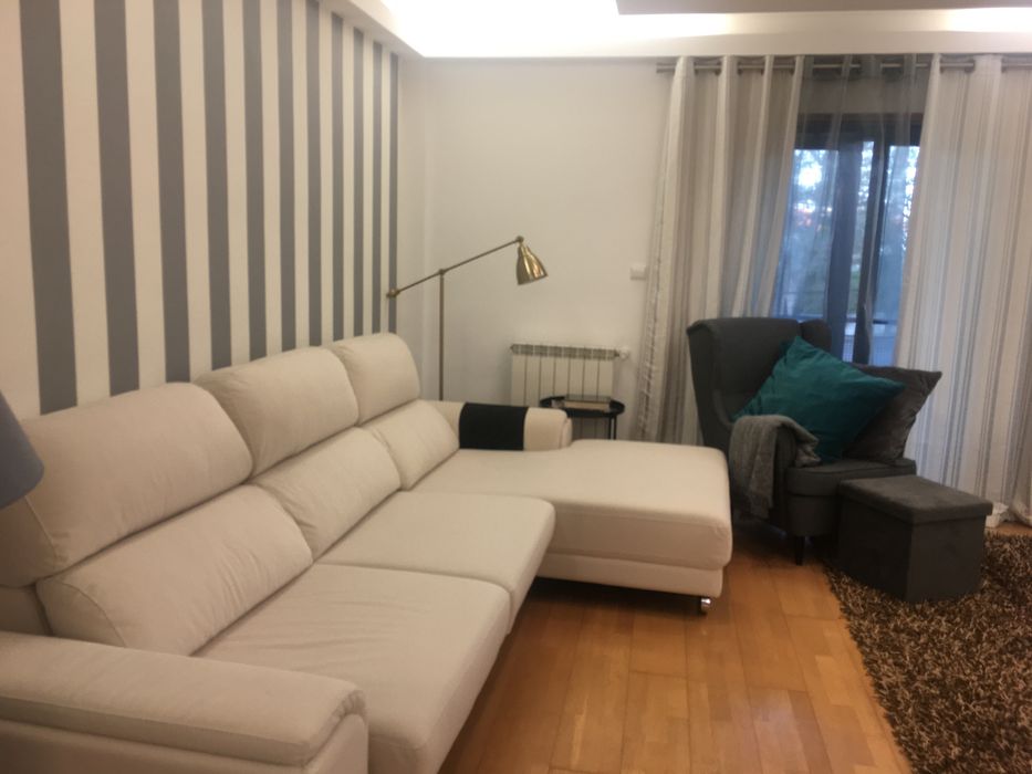 Sofá 3 lugares + Chase longe Venda Do Pinheiro E Santo Estêvão Das ...