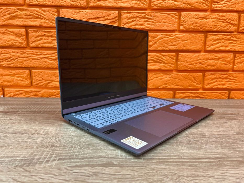 15.6'' Asus VivoBook S 15/3K OLED 120Гц/Ultra 7 155H (16ядер), 1TB, 16: ...