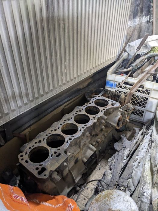 Блок, ГБЦ, поршня Nissan Laurel C32 1989, LD28, RD28, габарит, поворот ...