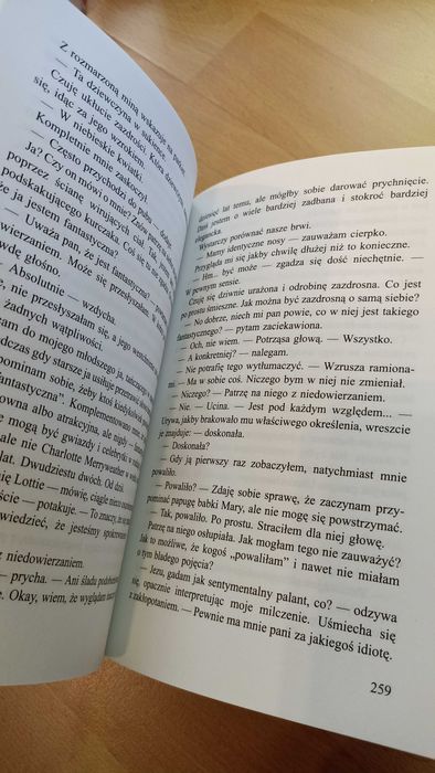 Alexandra Potter Kim jest ta dziewczyna? Warszawa Wawer • OLX.pl