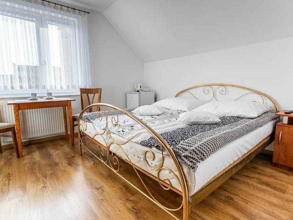 Pokoje Gościnne Krystyna Hel Hel • OLX.pl