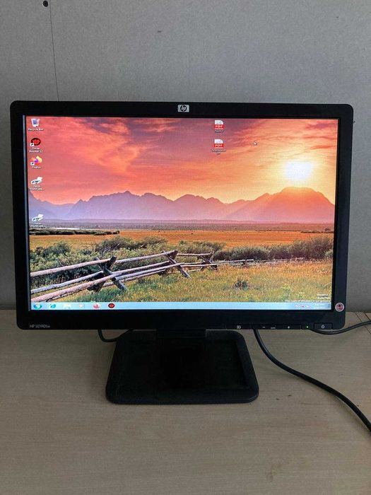 Продам монітор HP LE1901w | 19" | VGA | Робочий стан: 350 грн ...