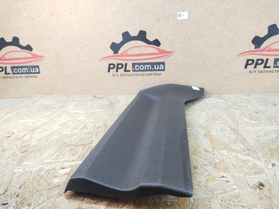 Volvo XC40 2017- Накладка двери задняя правая молдинг 31448319: 32 ...