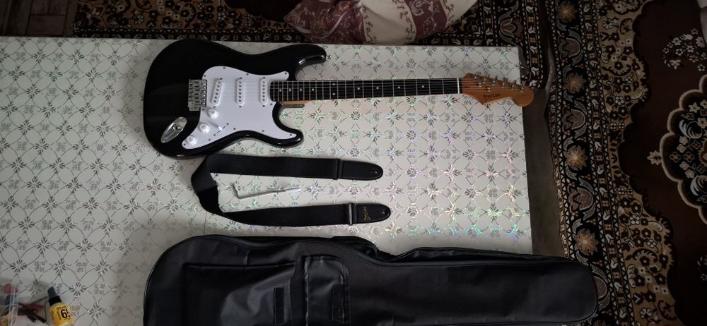 Електрогітара Чорно-білий стратокастер Deviser lg1: 3 900 грн. - Електрогітари Синевир на Olx