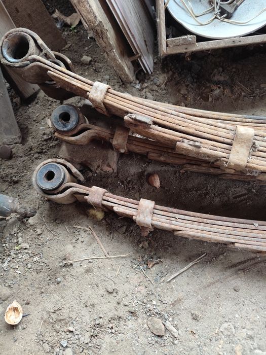 Ресори уаз 469 б. У: 1 000 грн. - Ресори та їхні складові Суми на Olx