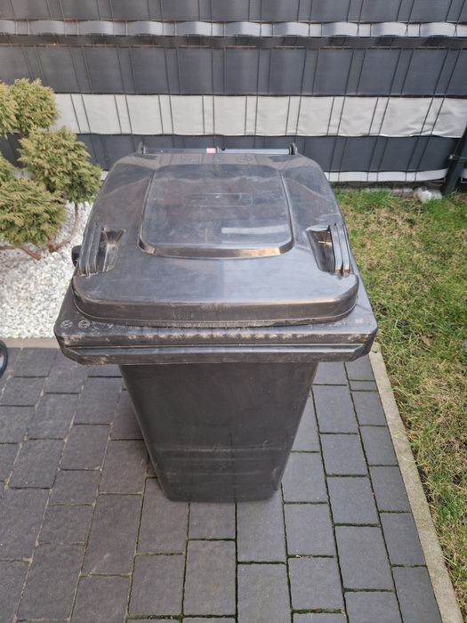 Czarny kosz na śmieci 120l kubeł 120l do segregacji Ostrów Wielkopolski • OLX.pl