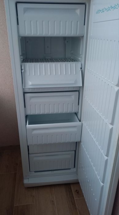 Продаю морозильну камеру Stinol 131Q: 6 500 грн. - Холодильники Львів на Olx