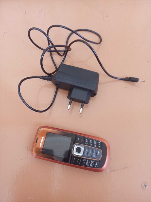 Робочий мобільний телефон Nokia 2600C без батареї: 200 грн. - Мобільні ...