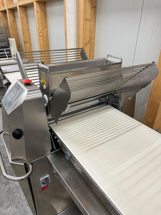 Тестораскатка тестораскаточная тістораскатка автомат Seewer RONDO 4000: ...