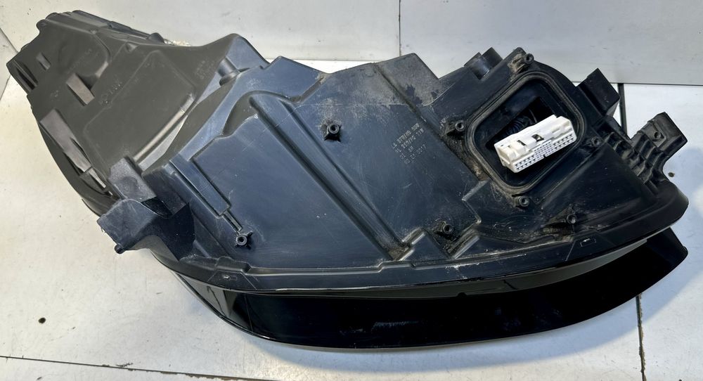 Фара левая Tesla model 3 model Y 2021- лінзована: 8 980 грн. - Передні ...