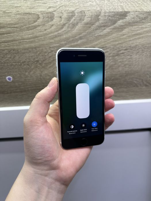 Iphone Se 2020 64Gb Neverlock MDM: 3 500 грн. - Мобільні телефони / смартфони Львів на Olx