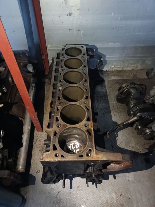 Blok silnika bmw m30b35 m30b34 635csi 535i 735i e34 e32 e24 e28 e23 ...