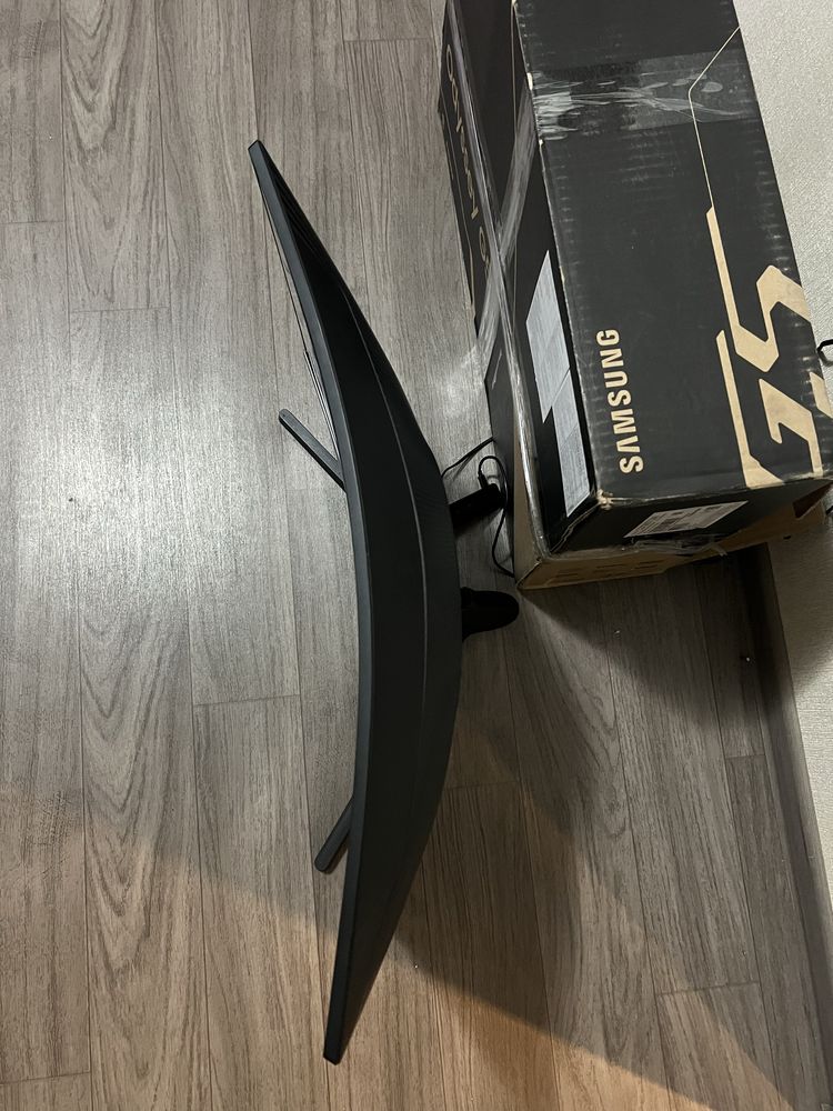 Изогнутый игровой монитор Samsung Odyssey G5 27” 2k 144hz: 7 199 грн ...