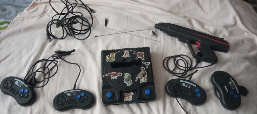 Kartridże do gry telewizyjnej (28 szt.) + konsola TERMINATOR Wrocław ...