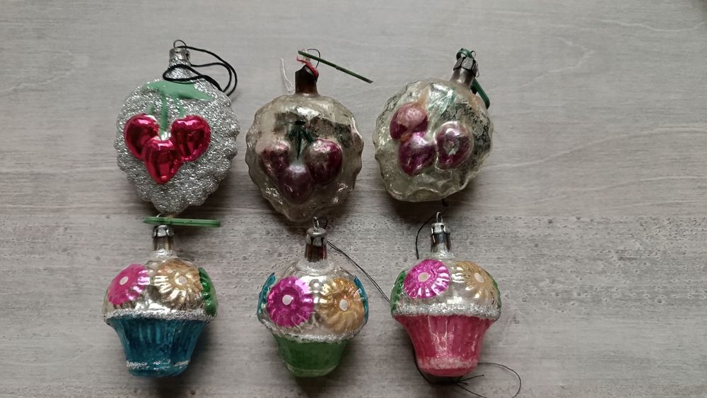 Bombki choinkowe z PRL-u Łazy • OLX.pl