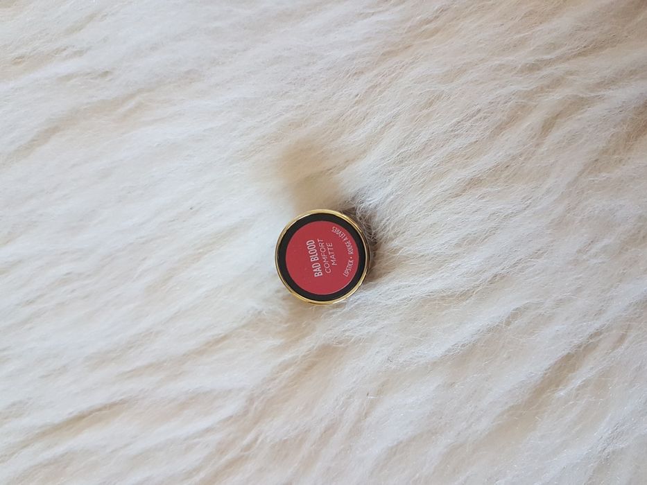 Pomadka do ust Urban Decay Comfort Matte Bad Blood Jasło • OLX.pl